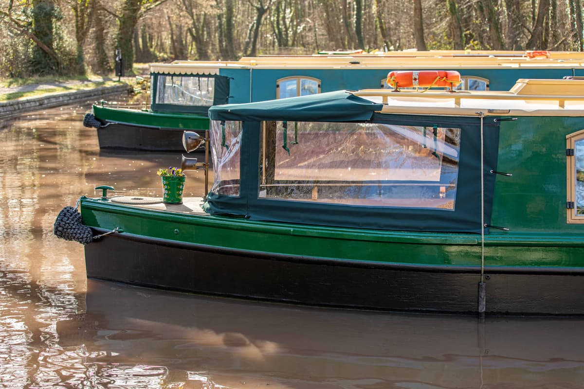 Boat features | Beacon Park Boats